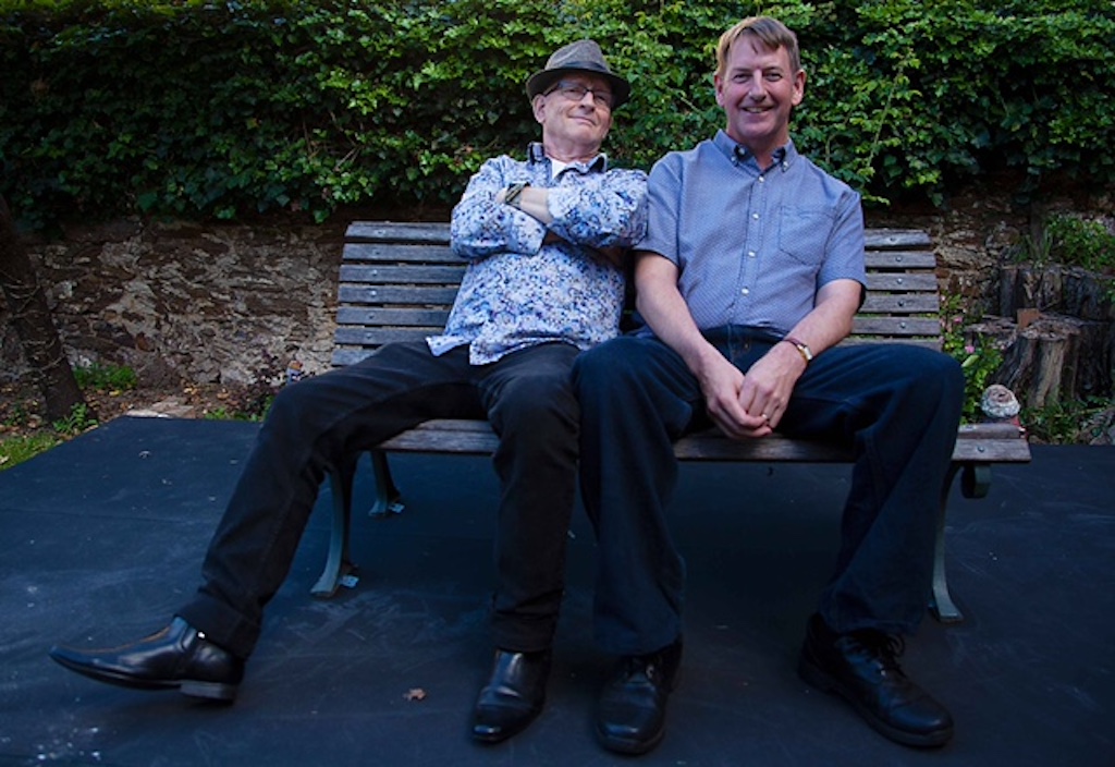 Dramatic baby-boomer Waltz swings by Braidwood | About Regional