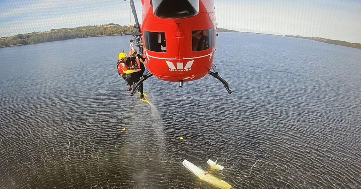 Seaplane crashes in Lake Coila on South Coast | About Regional