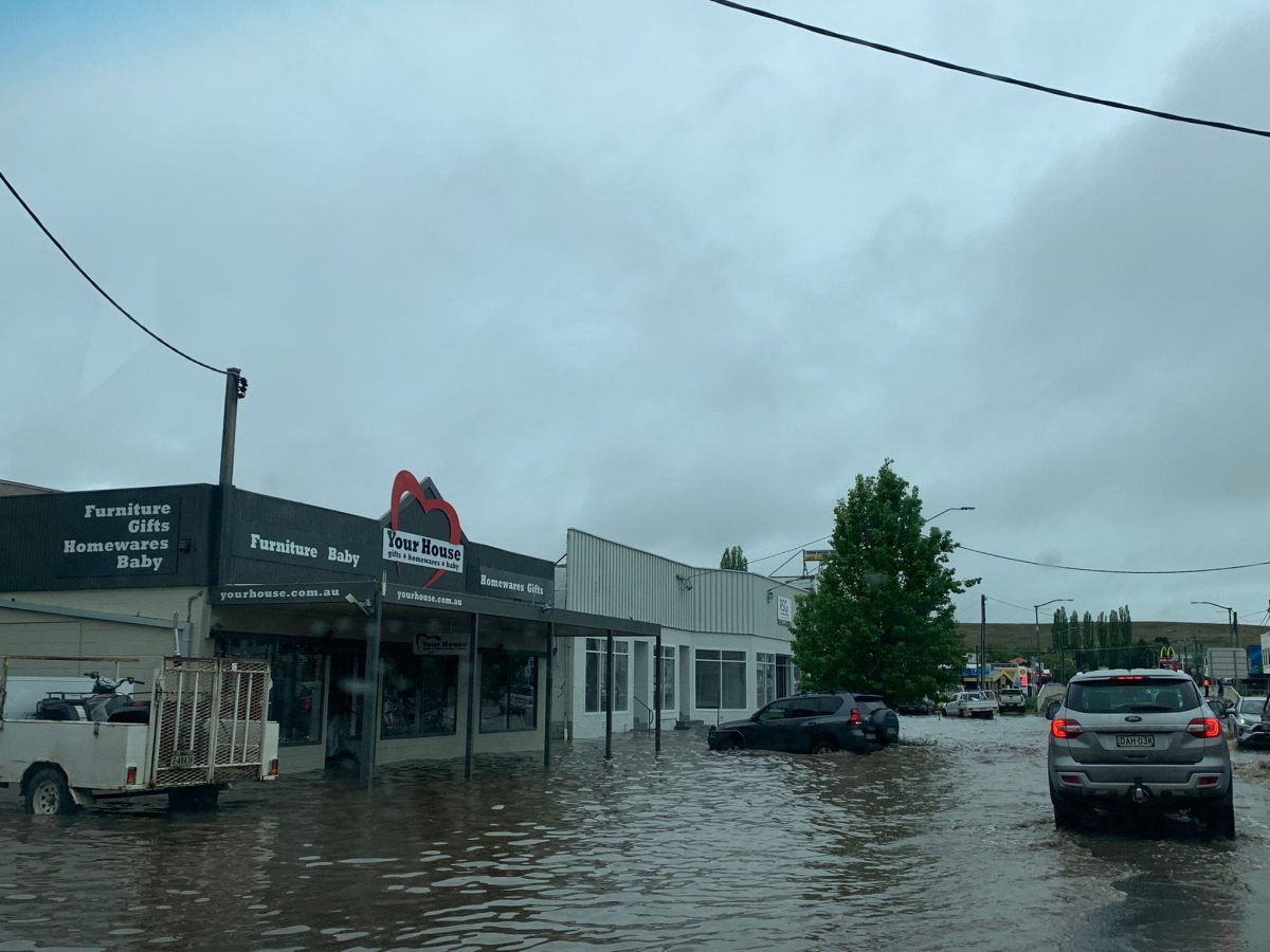 Centre of Cooma evacuated after flash flood | About Regional