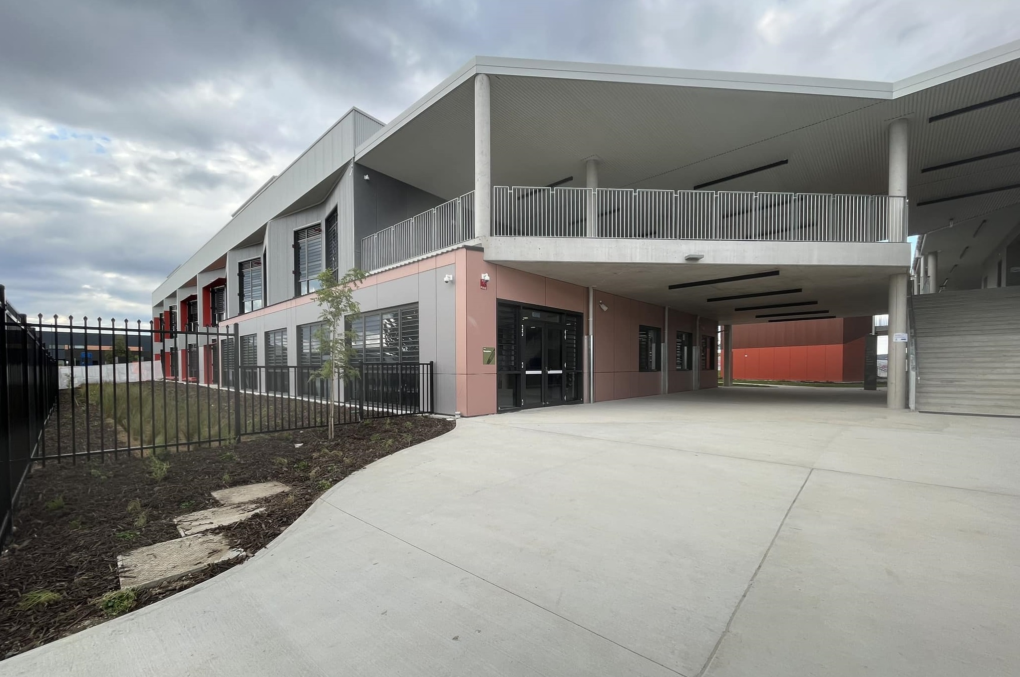 Googong primary students told to learn from home as bell rings | About ...