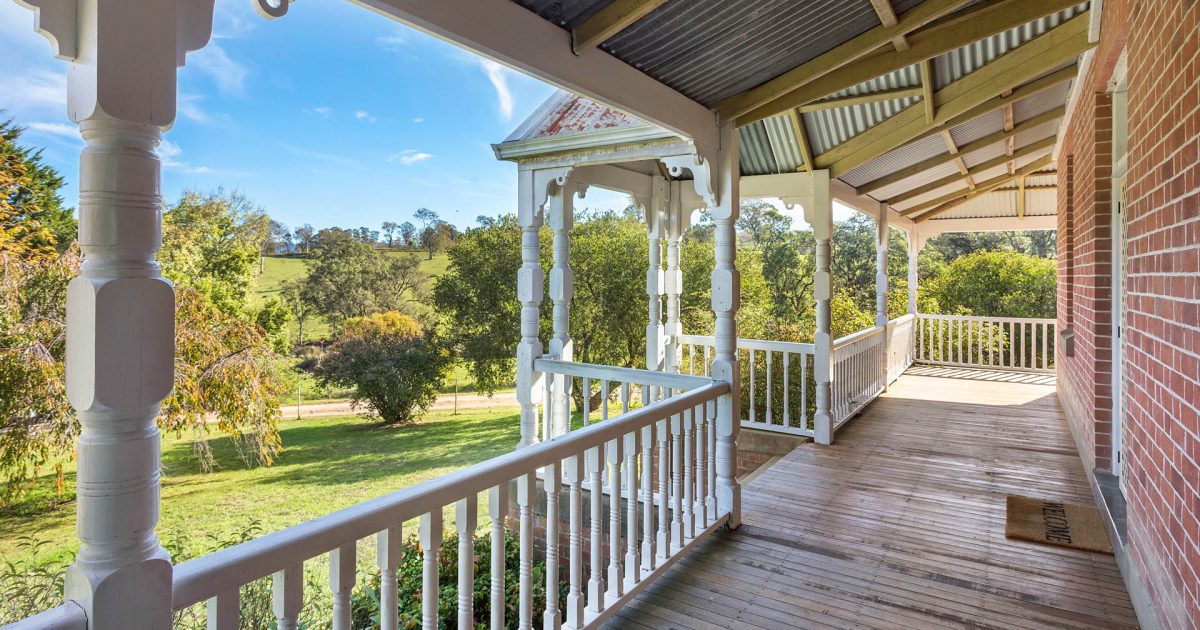 Historic homestead in the Bega Valley is a charming step back in time ...