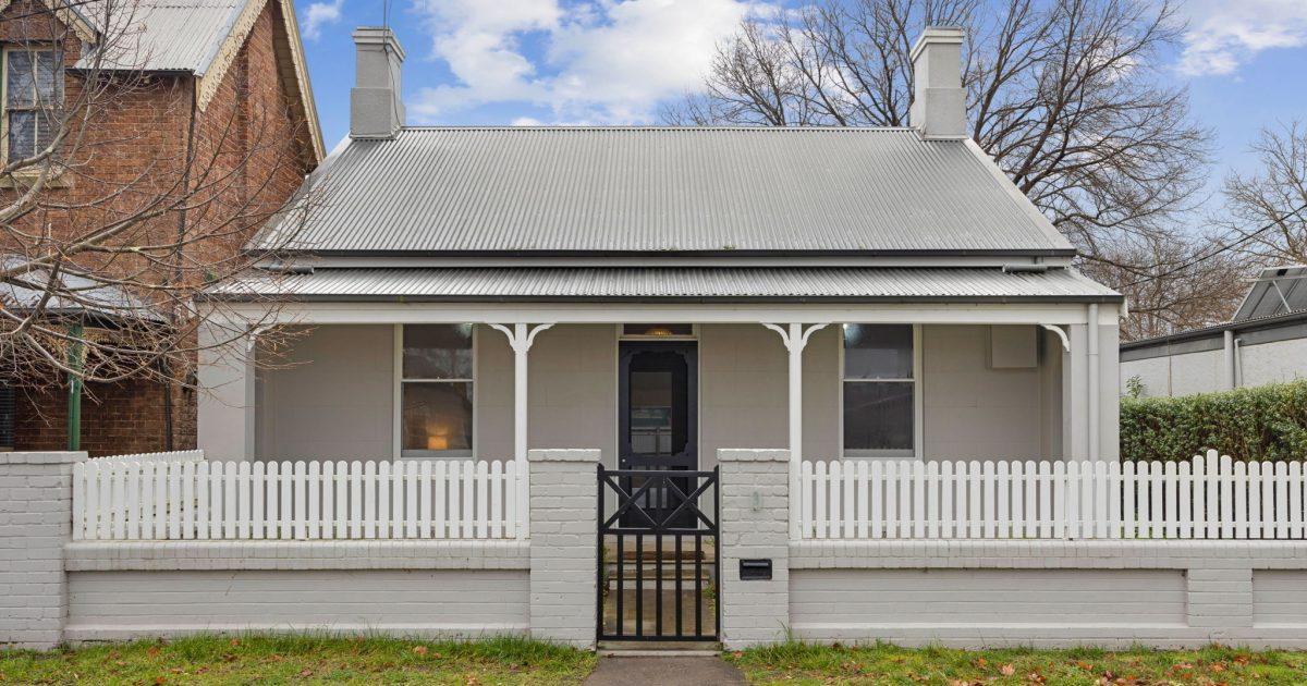 Central location and historic charm combine in Goulburn cottage | About ...
