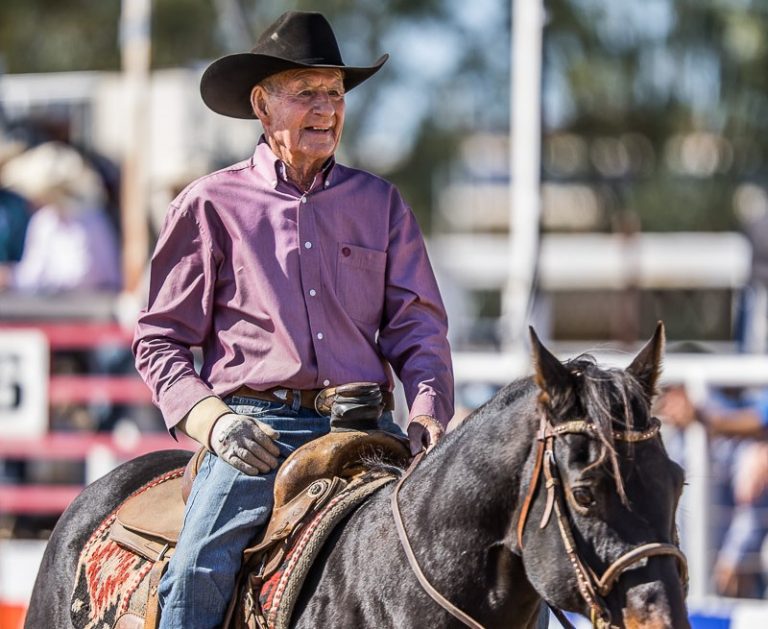 Cootamundra's Bob Holder, 95, saddles up for one more ride at Mount Isa ...