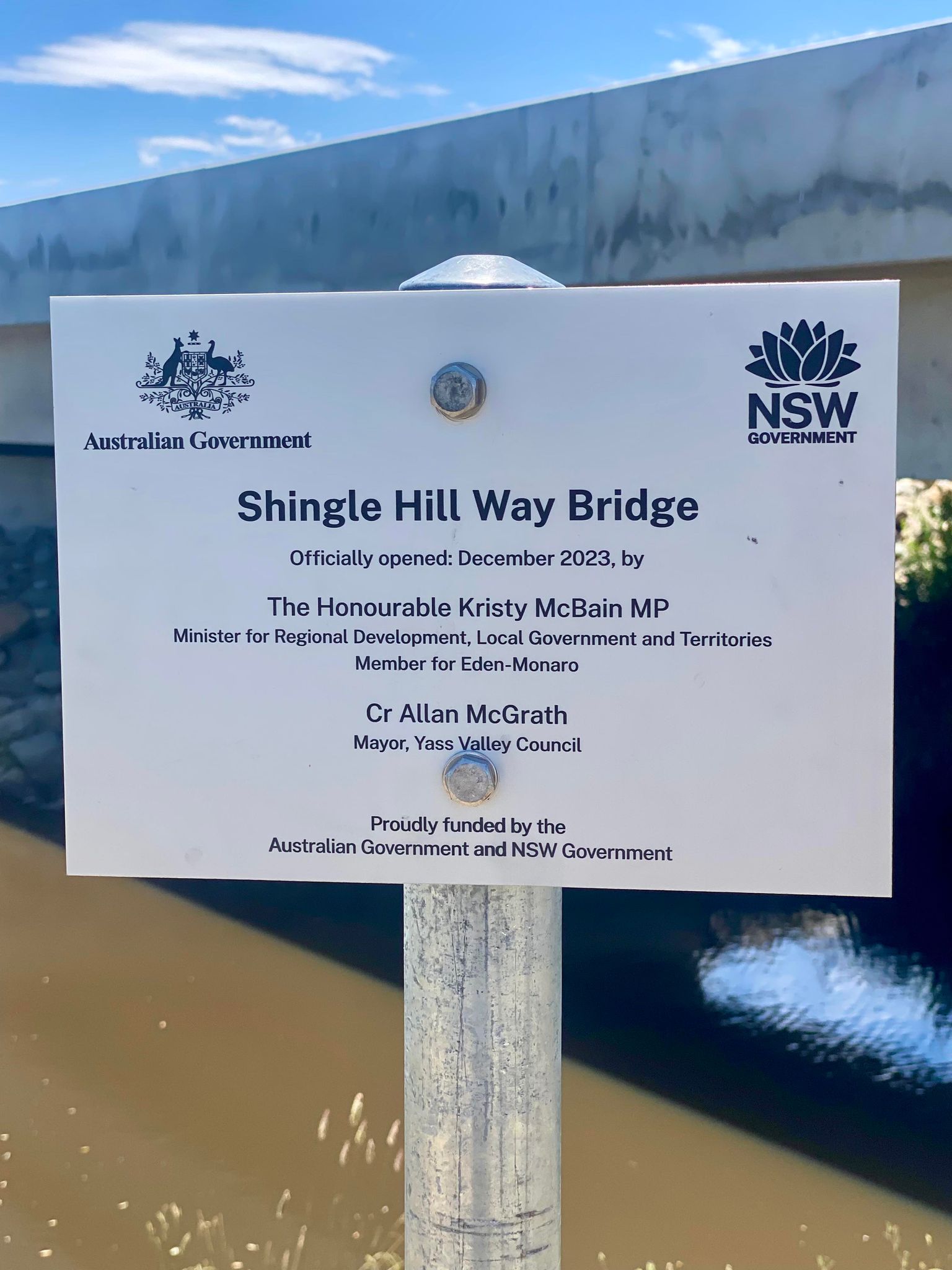 New bridge at Gundaroo designed to lower flood threat for Yass Valley ...