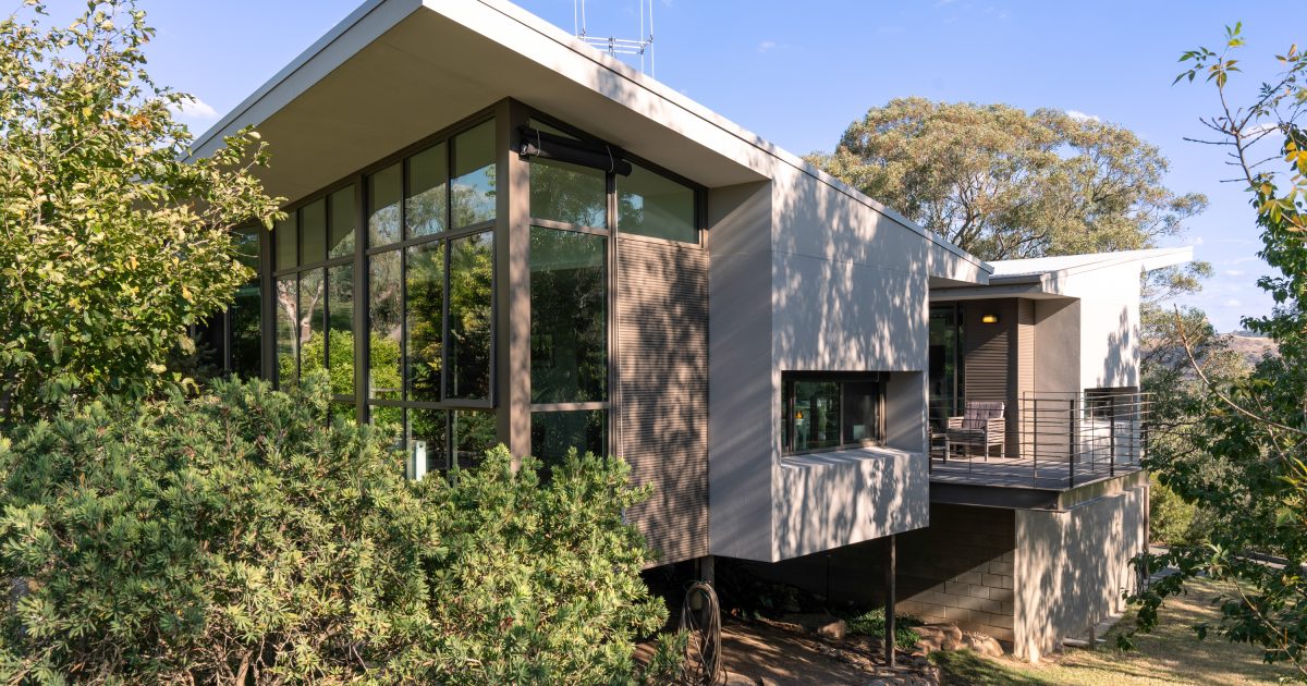 Award-winning Wallaroo riverfront homestead is breathtaking from every ...