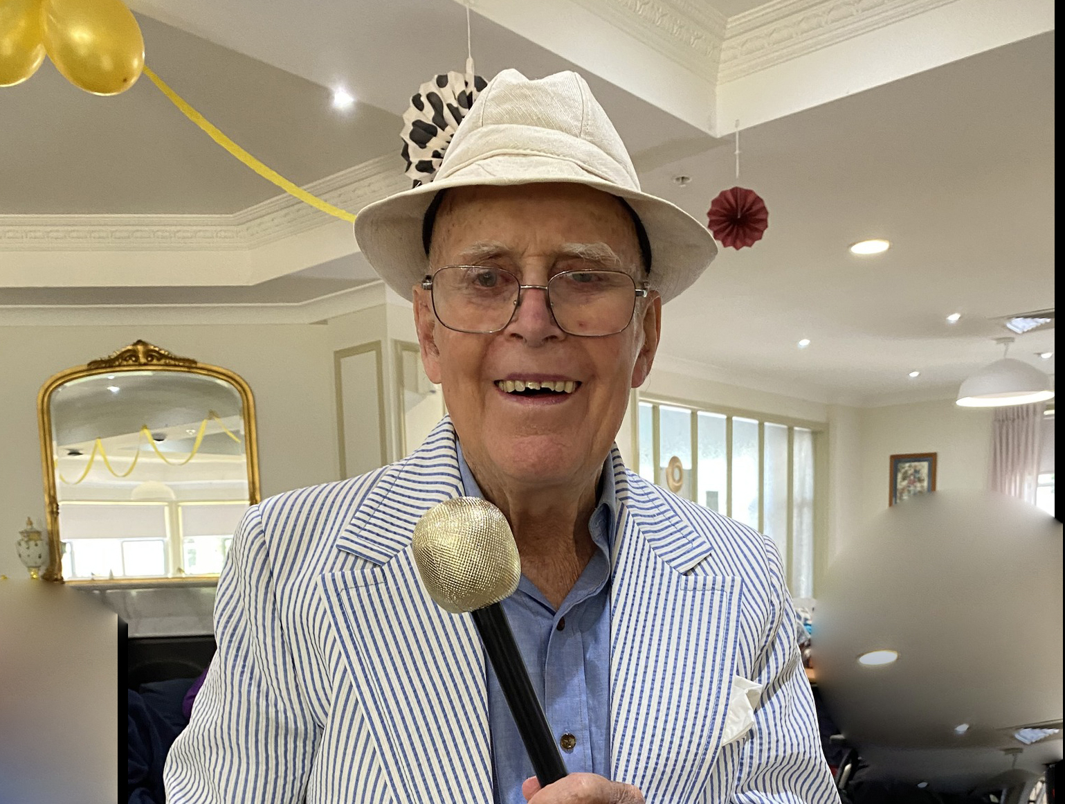 Moruya community mourns loss of former principal, renaissance man Brian ...