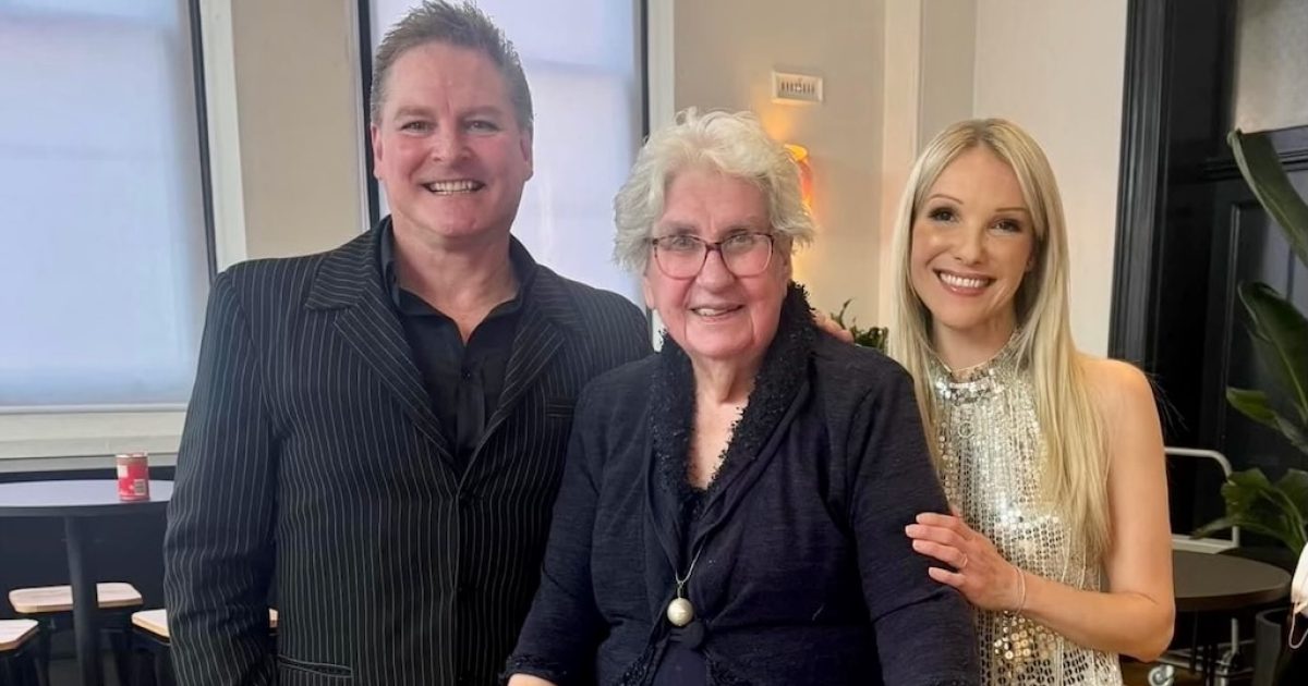 Heavens! Pat Bourke becomes ‘Queen’ of Goulburn Performing Arts Centre ...